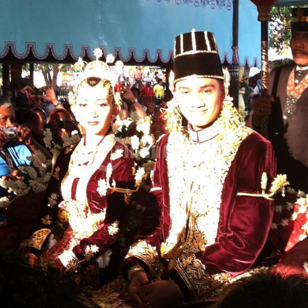 Pernikahan GKR Bendoro dan KPH Yudanegara, Foto 6 #7785 - TribunNews.com