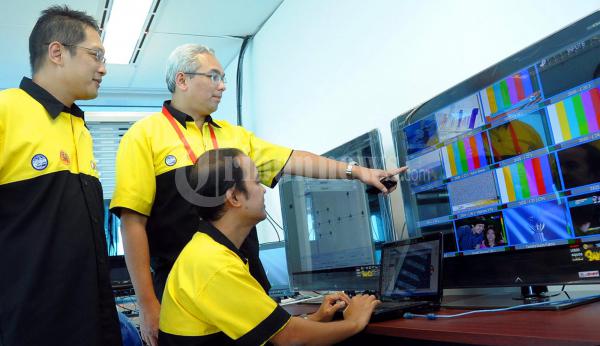 Ruang Operator Indosat Melayani SEA Games 2011, Foto 3 #8627 ...