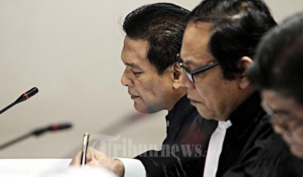 Herman Felani Menjalani Sidang Tipikor, Foto 1 #13221 - TribunNews.com