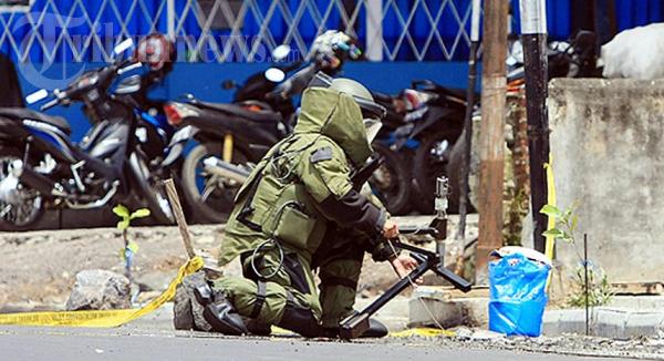 Gegana Polda Sulut Jinakkan BOM, Foto 3 #14241 - TribunNews.com