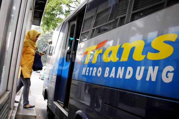 Trans Metro Bandung Mulai Beroperasi, Foto 2 #38172 - TribunNews.com