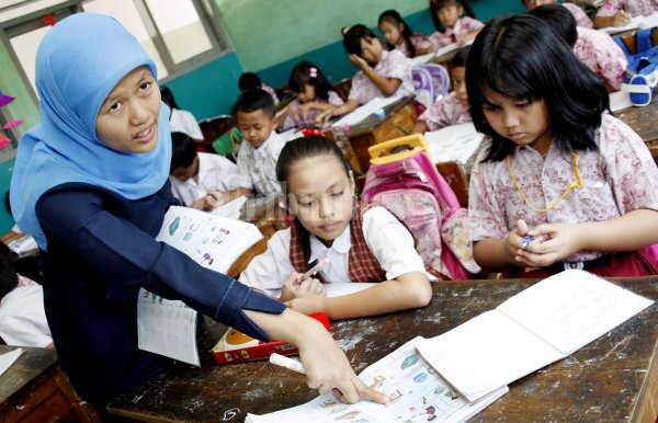Nasib Pahlawan Pendidikan Bangsa, Foto 2 #51802 - TribunNews.com