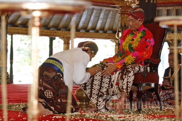 Tradisi Ngabekten Kakung, Foto 3 #162561 - TribunNews.com