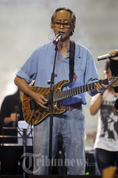 Setiawan Djody Bawakan Lagu Bento dan Bongkar, Foto 5 #178751 ...