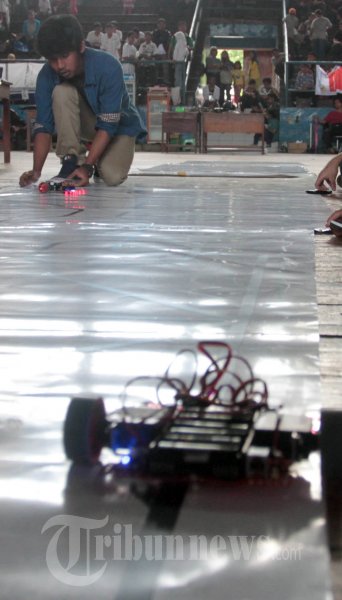 Lomba Robot Bulungan Cup, Foto 3 #306092 - TribunNews.com