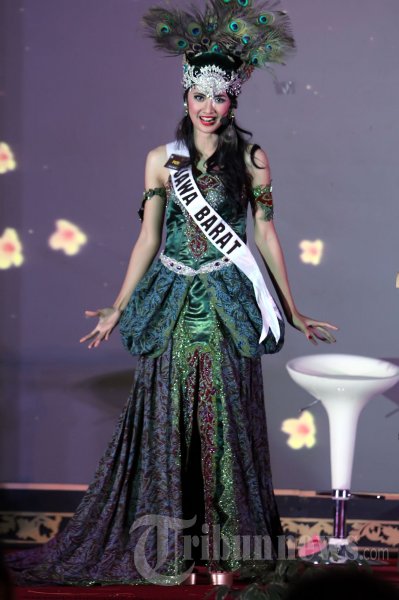 Ryan Putri Astrini Finalis Puteri Indonesia Wakil Jabar, Foto 21 ...