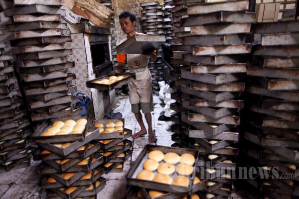 Industri Roti Rumahan Langgeng Sari, Foto 1 #391132 - TribunNews.com