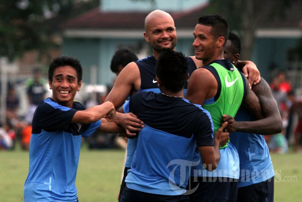 Latihan Timnas Pra Piala Asia 2015, Foto 8 #477311 - TribunNews.com