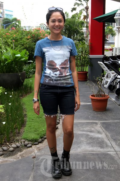 Poppy Sovia, Foto 2 #545772 - TribunNews.com