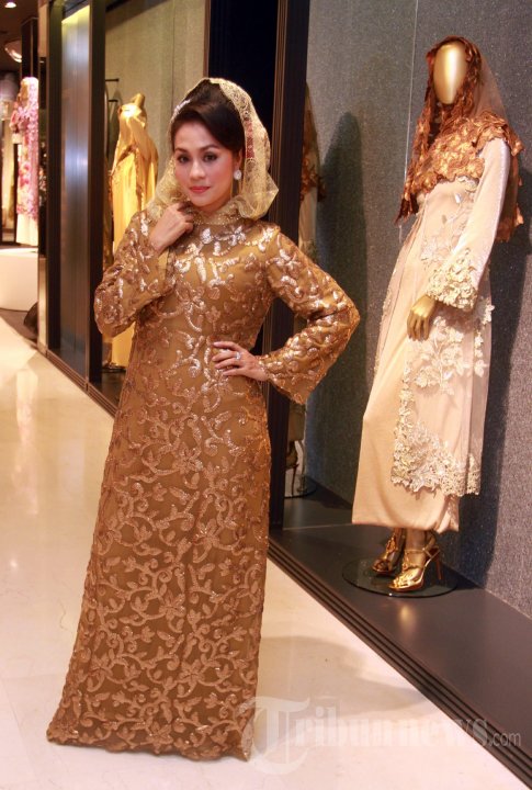 Raslina Rasyidin, Foto 3 #702051 - TribunNews.com