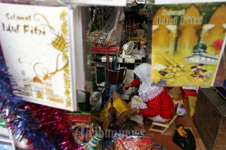 Penjualan Parcel Lebaran di Pasar Cikini, Foto 5 #708782 - TribunNews.com