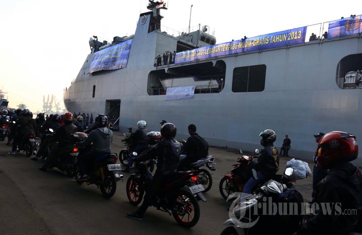 Mudik Menggunakan KRI 593 Banda Aceh, Foto 7 #717302 - TribunNews.com