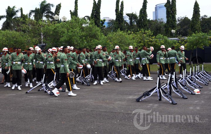 Gladi Resik HUT RI 68, Foto 1 #733251 - TribunNews.com