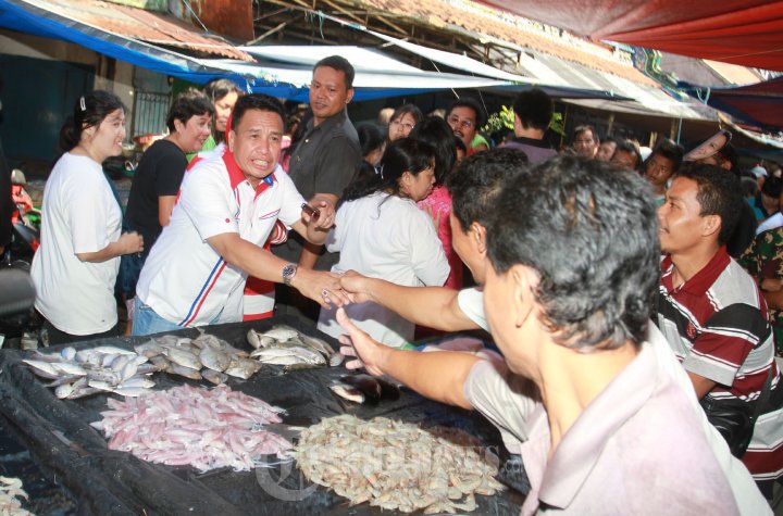 Miing Bagito Balon Walikota Tangerang Kampanye, Foto 12 #734842 ...