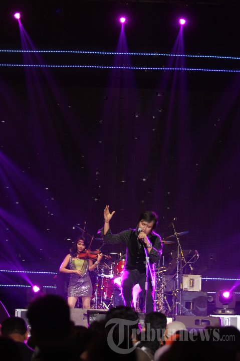 Konser 25 Tahun KLa Project, Foto 12 #748021 - TribunNews.com