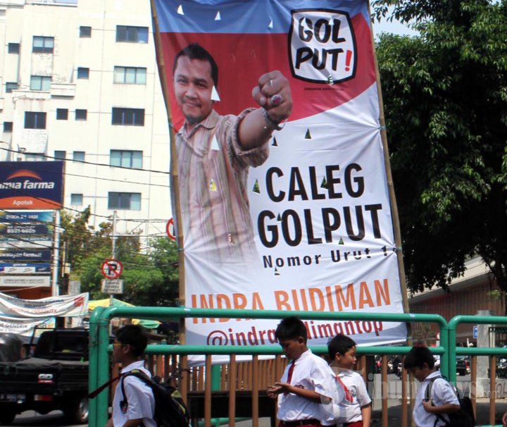 Spanduk Caleg Golput, Foto 2 #755322 - TribunNews.com