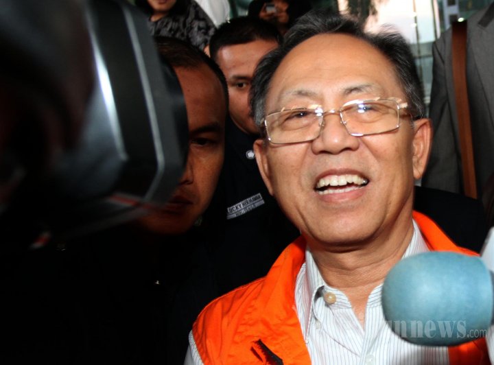 Dada Rosada Diperiksa KPK, Foto 1 #765361 - TribunNews.com