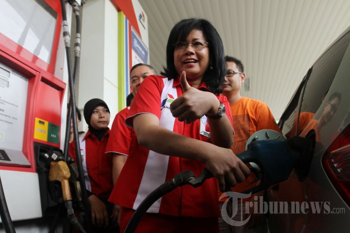 Dirut Pertamina Layani Konsumen SPBU, Foto 5 #771502 - TribunNews.com