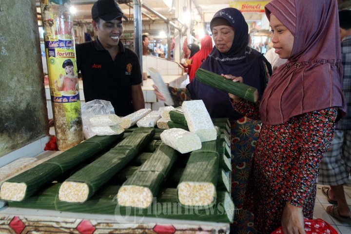 Pedagang Tempe Kembali Bejualan di Pasar, Foto 2 #784292 - TribunNews.com