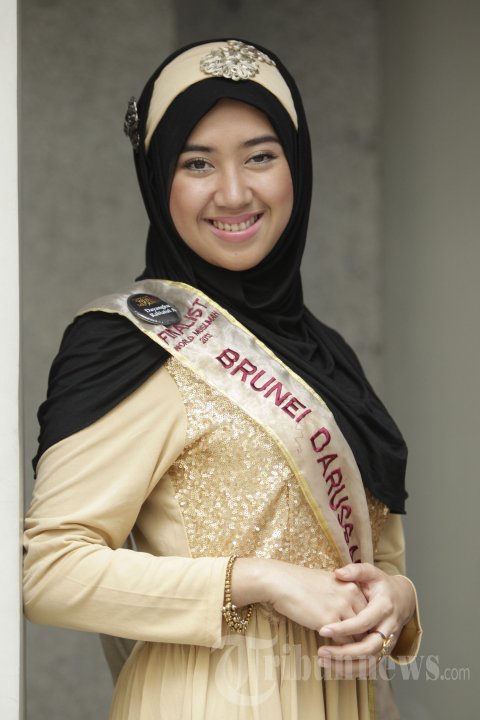 Dayangku Rabiatul Adawiyah Finalis World Muslimah 2013, Foto 2 #795522 - TribunNews.com