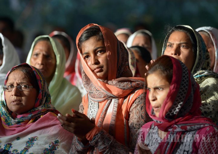 Doa Umat Minoritas di Pakistan, Foto 1 #807541 - TribunNews.com