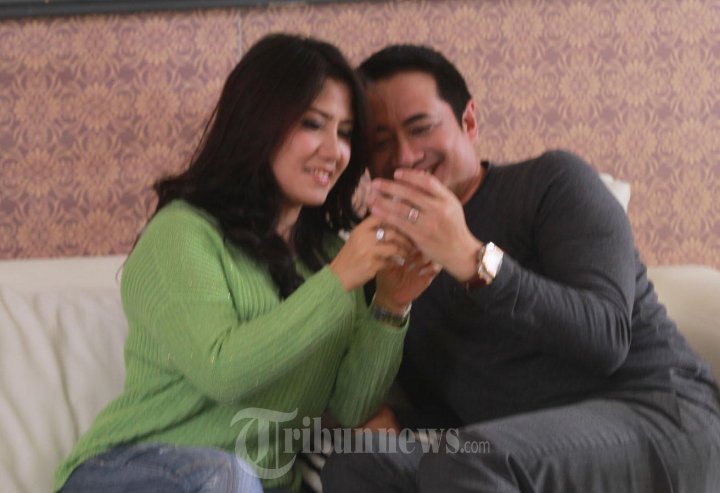Ine Chintya dan Ivan Fadillah, Foto 9 #810731 - TribunNews.com
