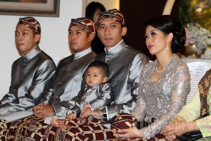Prosesi Adat Pernikahan Azima Rajasa, Foto 7 #845231 - TribunNews.com