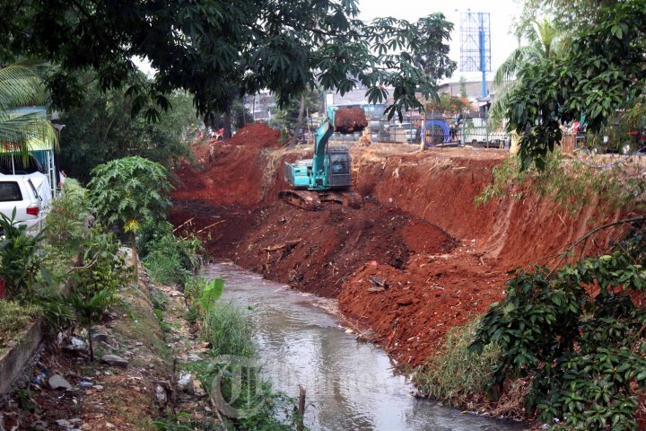Normalisasi Kali Baru Pasar Rebo Jakarta, Foto 2 #855252 - TribunNews.com