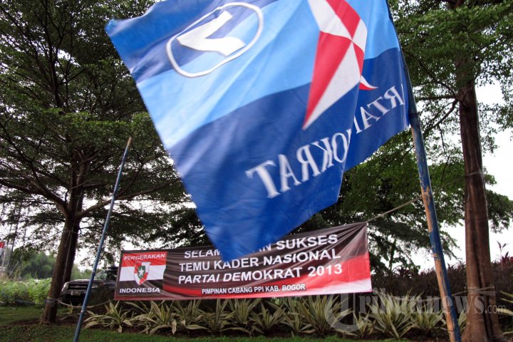 Spanduk PPI Sambut Kader Demokrat, Foto 4 #857412 - TribunNews.com