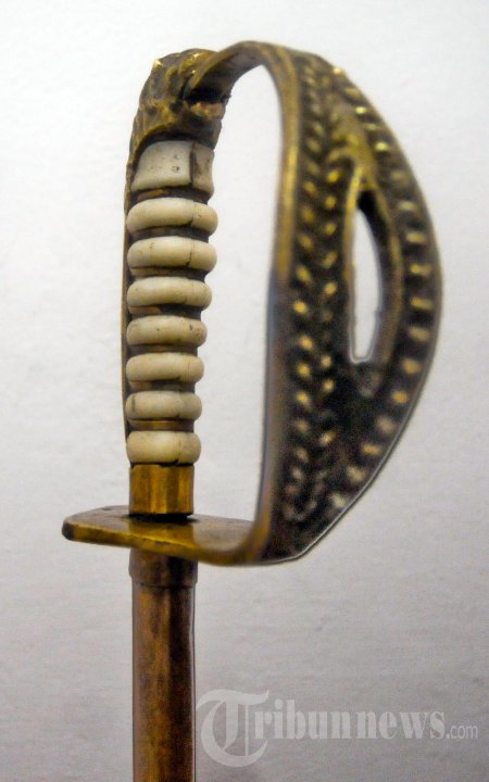 Penemuan Pedang Kuno, Foto 6 #885381 - TribunNews.com