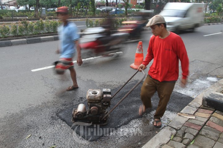 Perbaikan Jalan Berlubang Rasuna Said, Foto 4 #997212 - TribunNews.com