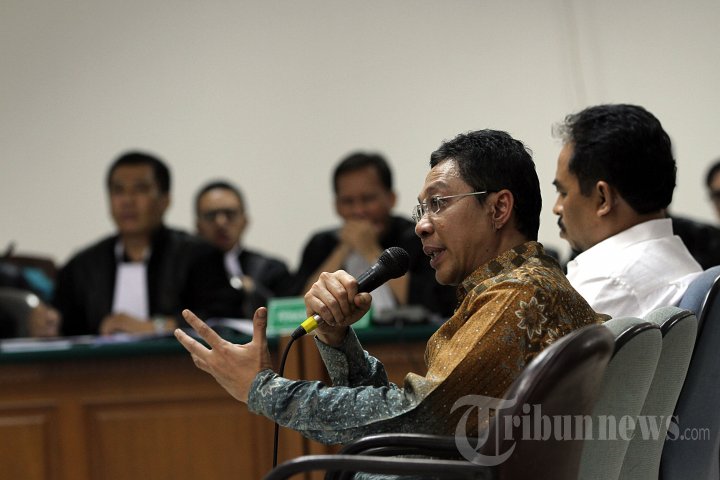 Saksi Sidang Maria Elizabeth Liman, Foto 7 #1085151 - TribunNews.com