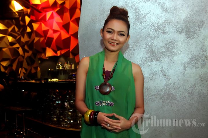Nurina Permata Putri (Rina Nose), Foto 1 #1138851 - TribunNews.com