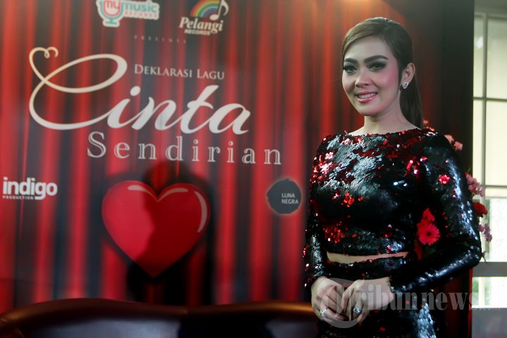 Syahrini Rilis Single Duet Cinta Sendirian, Foto 4 #1173871 ...