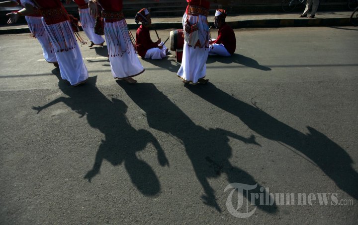 Tarian Tradisional Pasepu, Foto 3 #1298722 - TribunNews.com