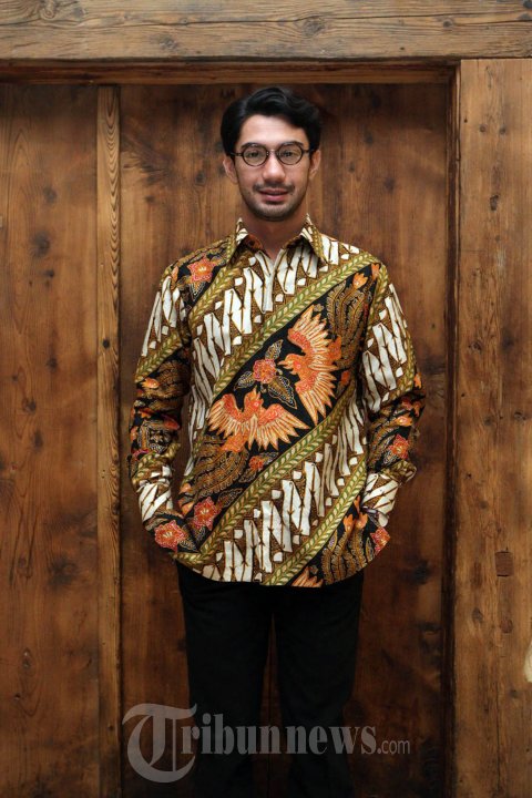 Reza Rahadian di Film Guru Bersar HOS Tjokroaminot, Foto 4 #1306502 - TribunNews.com