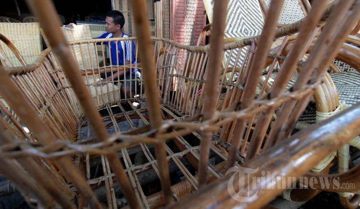 Penjualan Mebel Rotan Stabil, Foto 3 #1315812 - TribunNews.com