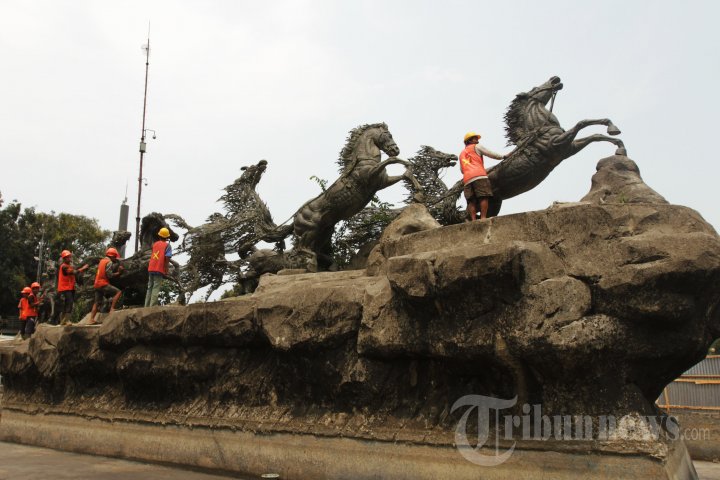 Pemugaran Patung Arjuna Wijaya, Foto 1 #1394362 - TribunNews.com
