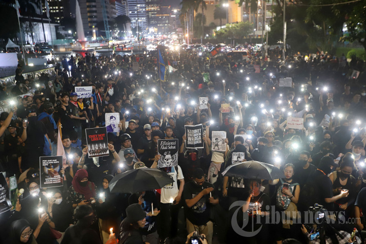 Aksi Indonesia Gelap, Foto 1 #2015324 - TribunNews.com