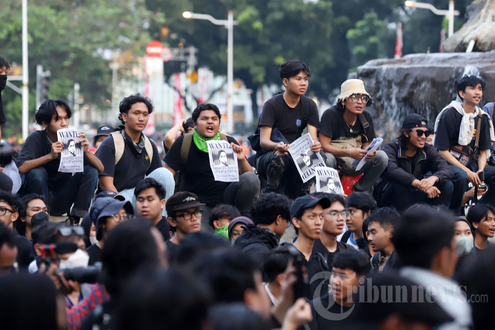 Aksi Indonesia Gelap, Foto 8 #2015337 - TribunNews.com
