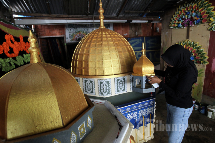 Geliat Pembuatan Pernak-pernik Lebaran di Medan, Foto 2 #2017058 ...