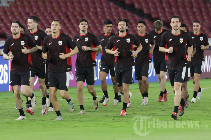 Latihan Timnas Indonesia Jelang Hadapi Bahrain, Foto 2 #2017010 ...