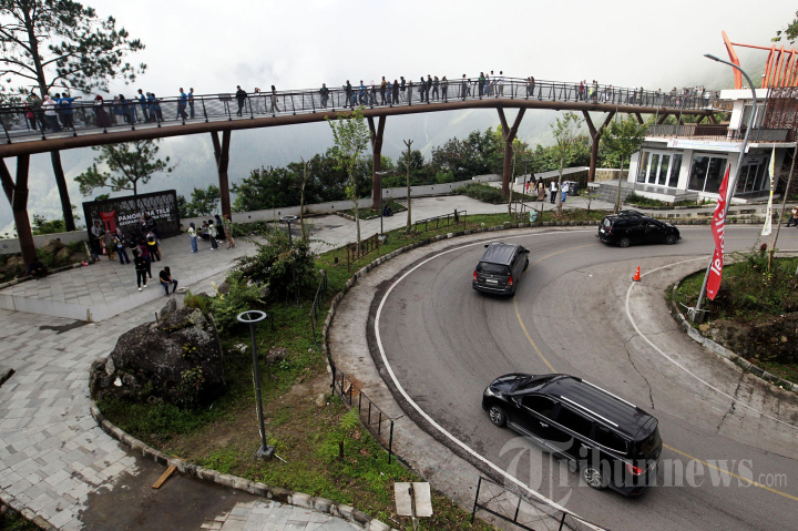 Menikmati Keindahan Danau Toba dari Menara Tele, Foto 4 #2017367 ...