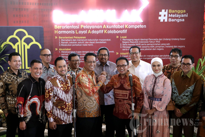 Menteri Hukum Sahkan Kepengurusan Dekopin, Foto 1 #2014090 - TribunNews.com