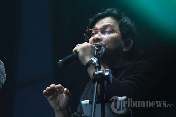 Penampilan Tompi di Jazz Traffic Festival, Foto 3 #2004989 - TribunNews.com