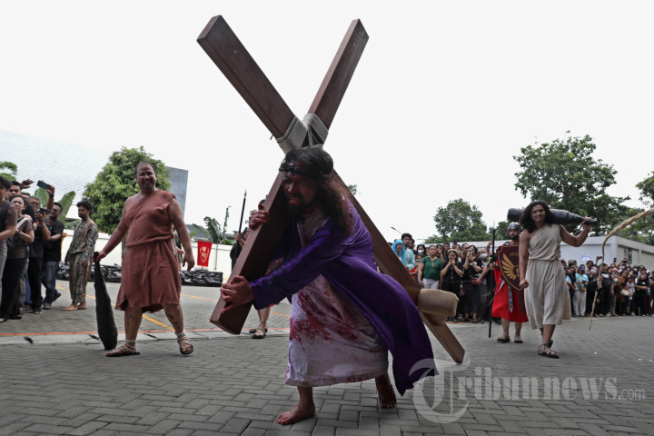 Prosesi Jalan Salib di Gereja Santo Matius Penginjil, Foto 2 #2017862 ...