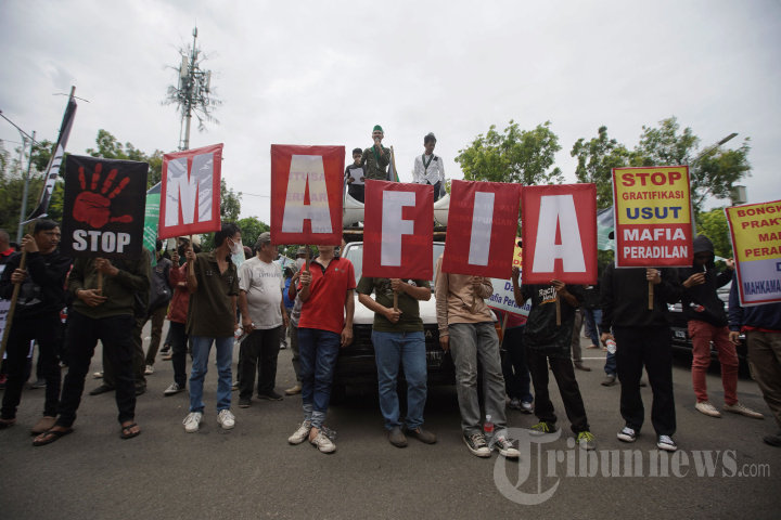 Aksi Berantas Mafia Tanah, Foto 4 #1942738 - TribunNews.com