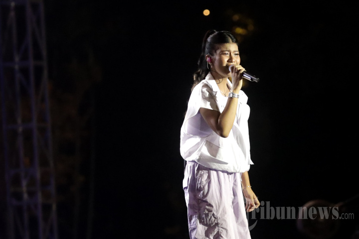 Aksi Panggung Nabila Maharani di Java Pop Fest, Foto 5 #1971110 ...