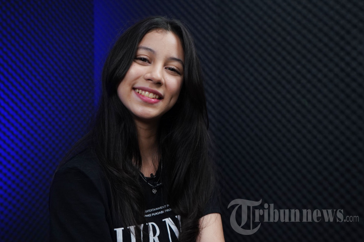 Aktris Cilik Shofia Shireen jadi Risa Saraswati dalam Series Jurnal Risa, Foto 2 #1969661 ...