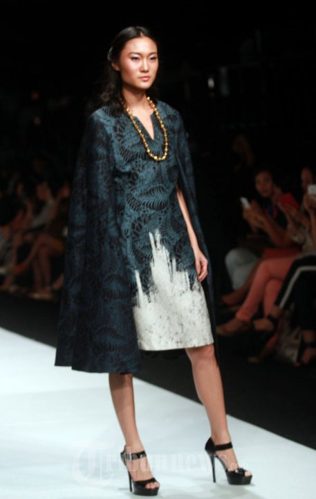 Alleira Batik Ramaikan Ajang JFW 2015, Foto 3 #1403471 - TribunNews.com